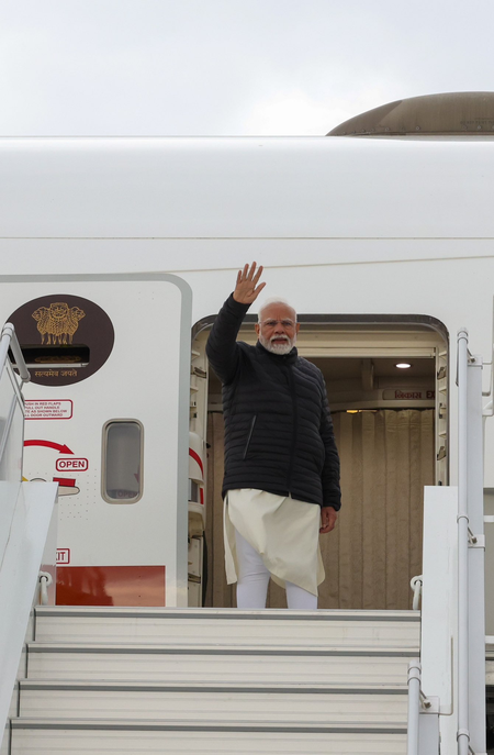 PM Modi concludes 'productive' visit to Canada after attending G7 ...