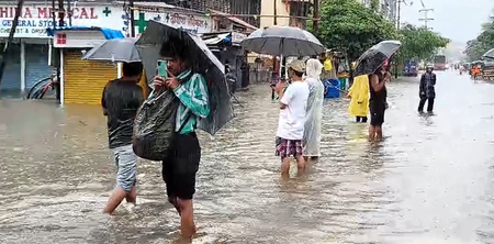 8 die as rain batters Maharashtra; heavy forecast in Mumbai, Thane, Palghar - www.lokmattimes.com