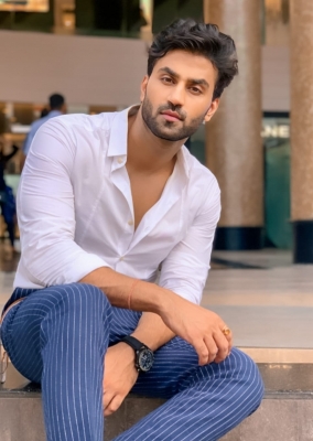 For sake of work: Arryaman Seth didn't eat for 2 days, spilled piping ...