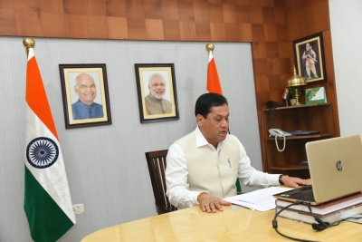 India's first 'dwarf container' train chugs out from JNPT Mumbai - www ...