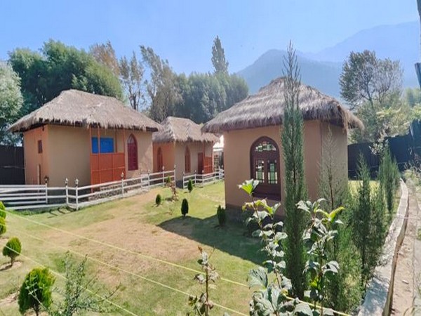 Ganderbal entrepreneur revives centuries-old mud house heritage in J-K ...