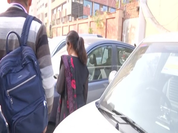 New Delhi: Former Andhra minister YS Vivekananda Reddy's daughter ...