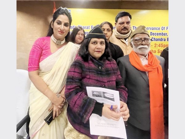 Hindi film Neera Arya's motion poster launched in Delhi by Netaji ...