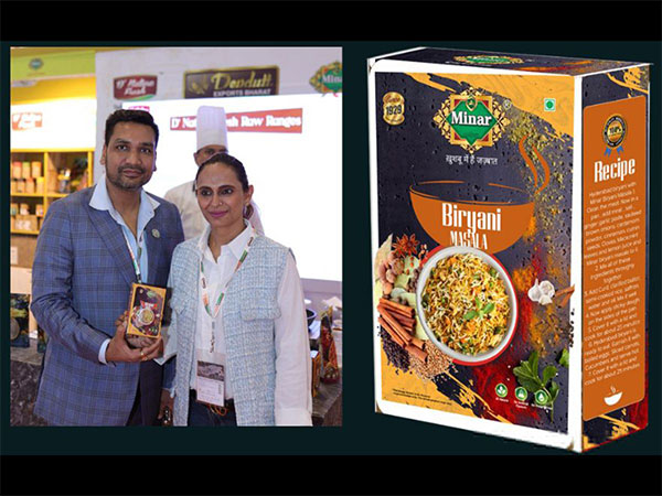 AAHAR exhibits MINAR Masale with MASALA MAN OF INDIA - www.lokmattimes.com