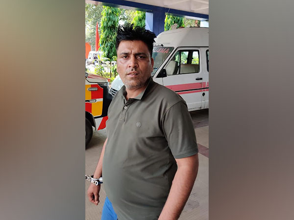 MP: Man held for defrauding people posing as income-tax officer - www ...