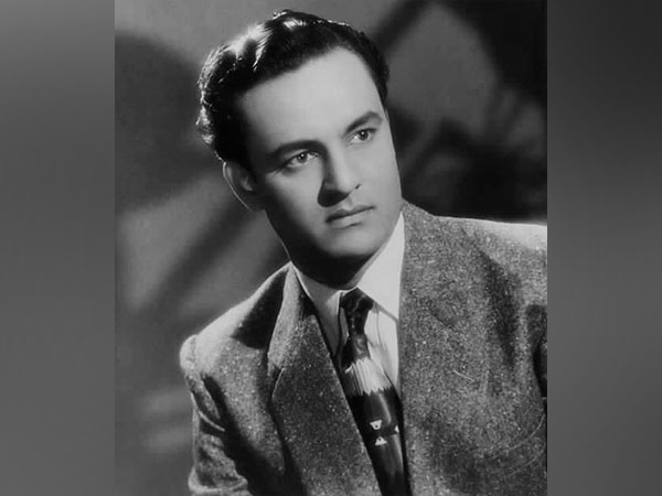 PM Modi remembers “maestro of melody” Mukesh on his 100th birth ...