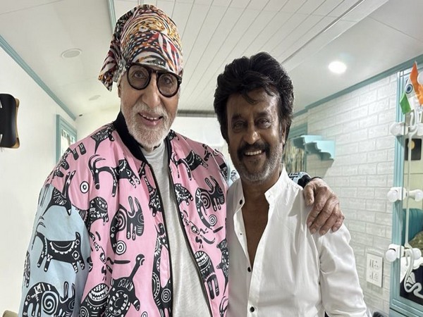 'My heart is...' Rajinikanth shares picture with Amitabh Bachchan from ...