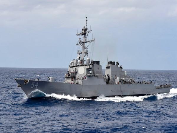 Houthis fire missiles at US destroyer after trying to hijack Israel ...