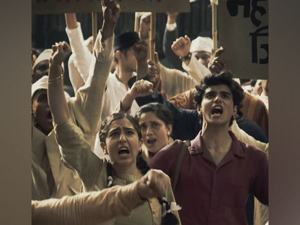 'Ae Watan Mere Watan': Sara Ali Khan starrer 'Qatra Qatra' song ...