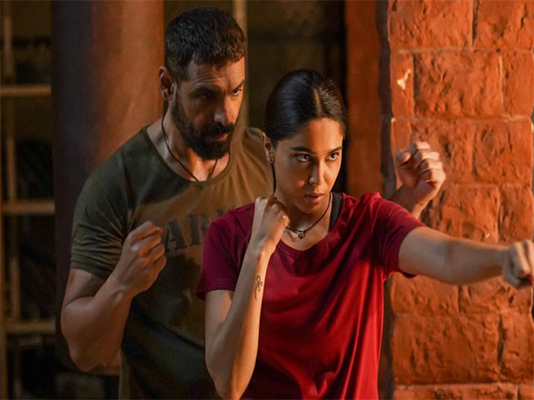 Sharvari heaps praise on her 'Vedaa' co-star John Abraham, says, 'You ...