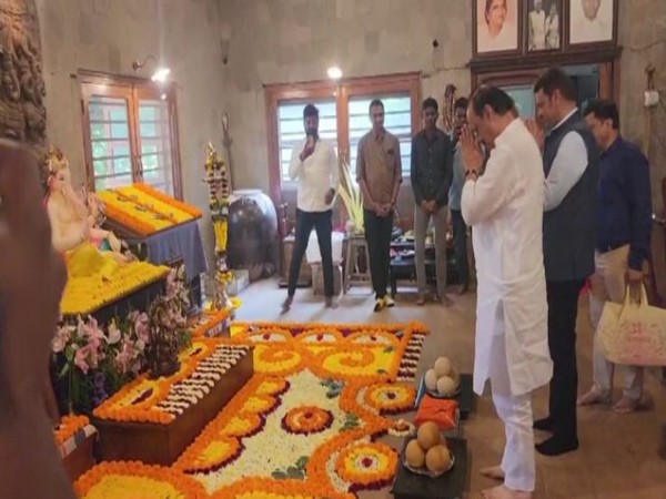 Maharashtra Deputy Chief Ministers Ajit Pawar, Devendra Fadnavis offer ...