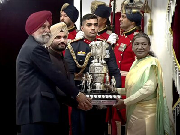 Chandigarh University receives the MAKA Trophy (Maulana Abul Kalam Azad ...