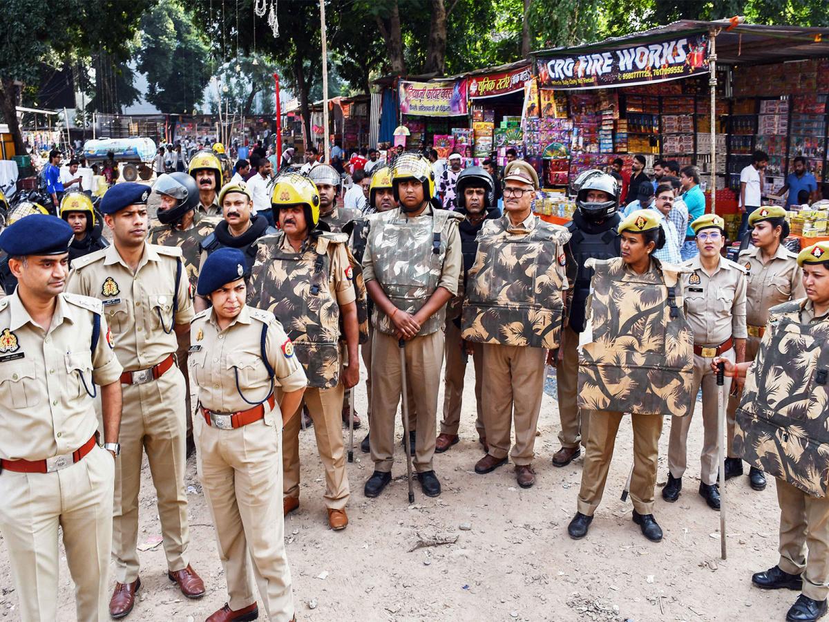 UP: Mainpuri Court clerk arrested for embezzling ₹1.24 crore; operated ...