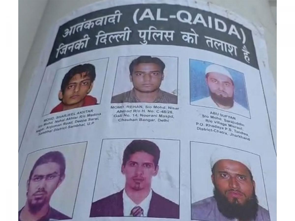 Delhi Police's alert posters for Republic Day feature terrorist from ...
