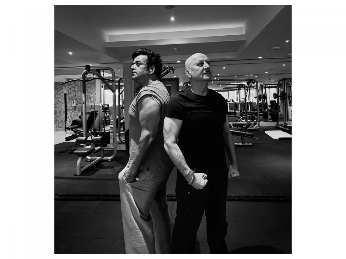 Anupam Kher's latest gym session proves age is just a number as he ...