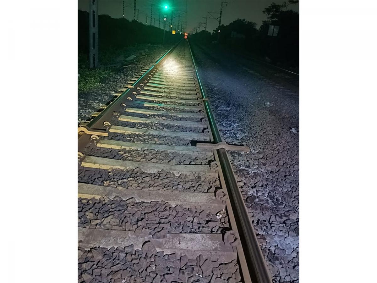 Blast derails Jaffar Express in Sindh as Baloch Armed Group claims ...