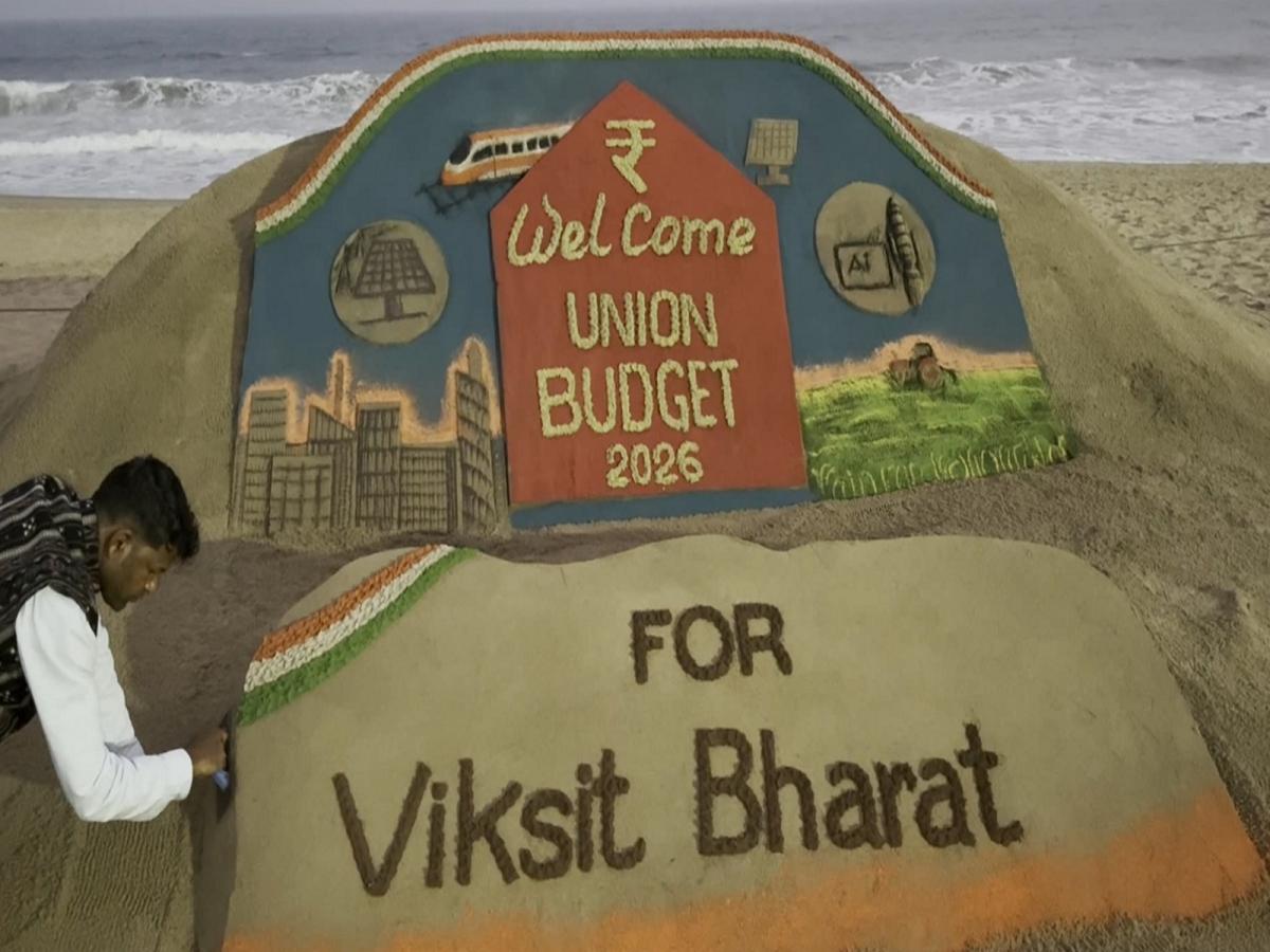 Odisha: Sudarsan Pattnaik welcomes Union Budget 2026 with sand art on ...