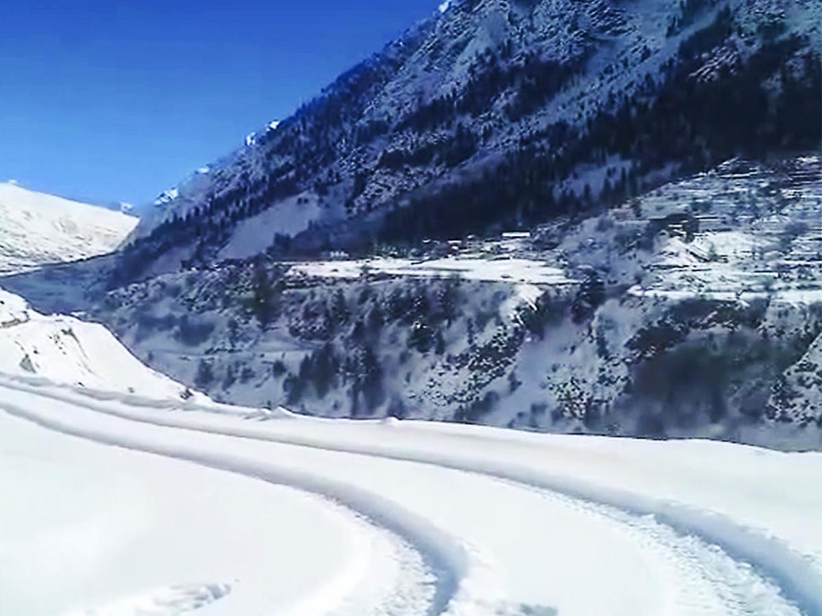Avalanche hits near Atal Tunnel north portal; NH-03 blocked in Lahaul ...
