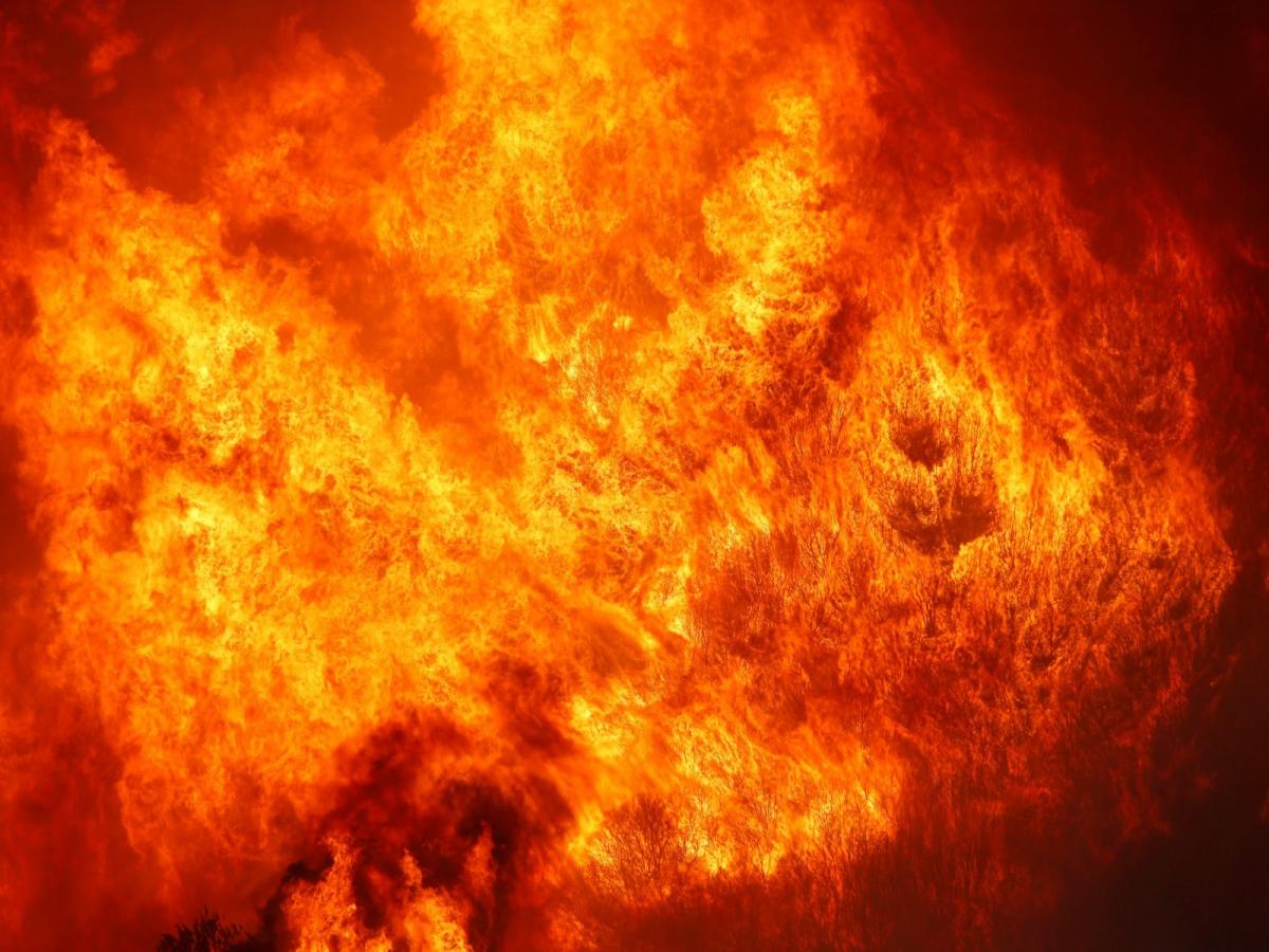 Pakistan: Massive fire at industrial unit brought under control near ...