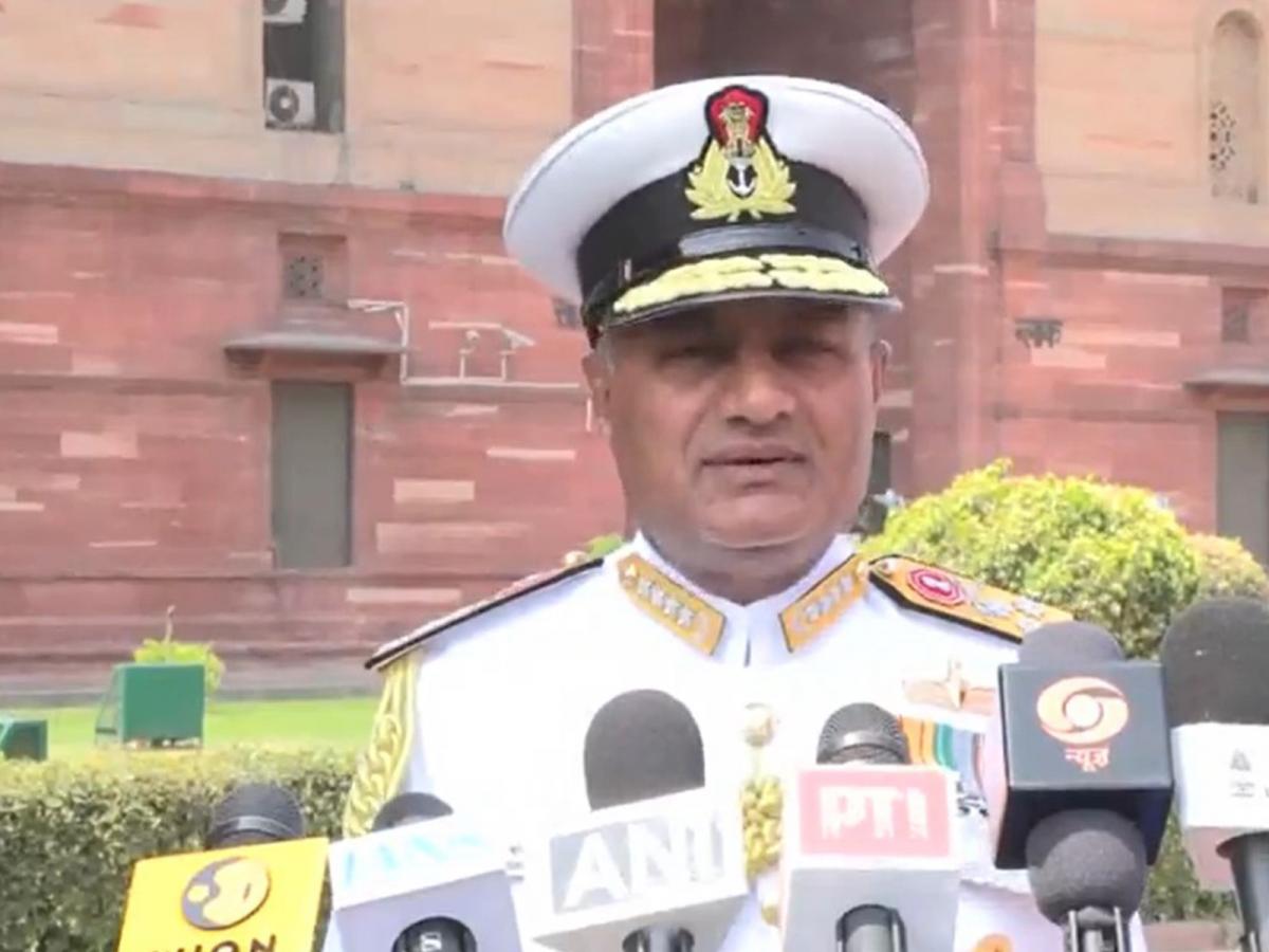 Admiral Krishna Swaminathan assumes command as 27th Chief of Naval ...