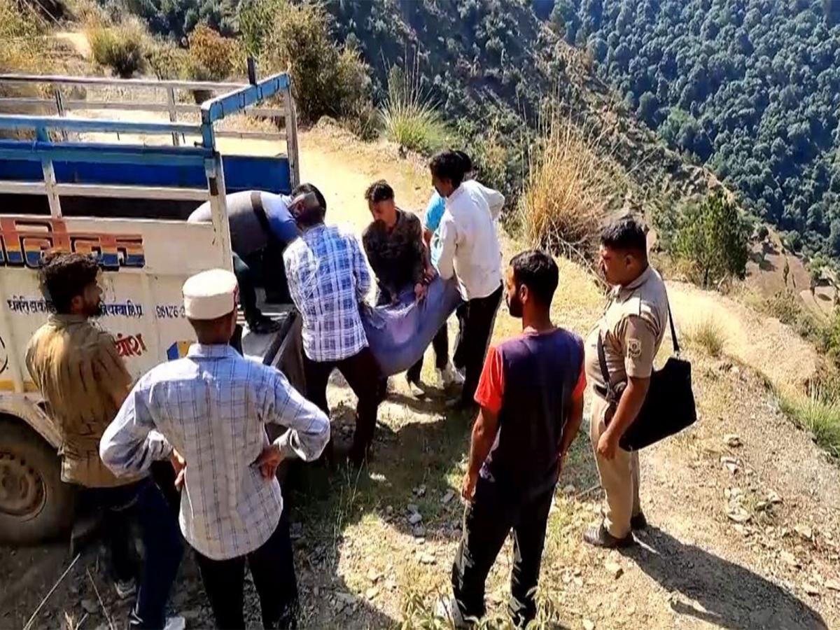 Himachal Pradesh: 7 killed after vehicle plunges into ravine in Chamba ...