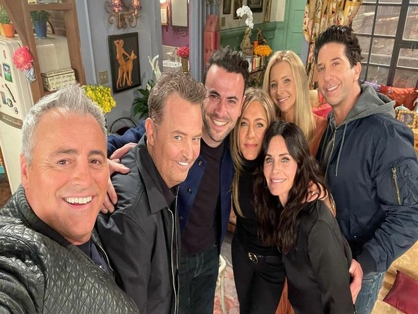 'Friends' cast on cloud nine after its reunion episode scores 4 Emmy ...