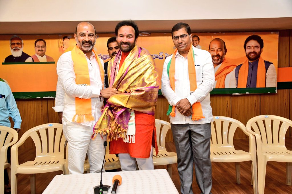 Kishan Reddy, Bandi Sanjay come together in a show of unity - www ...