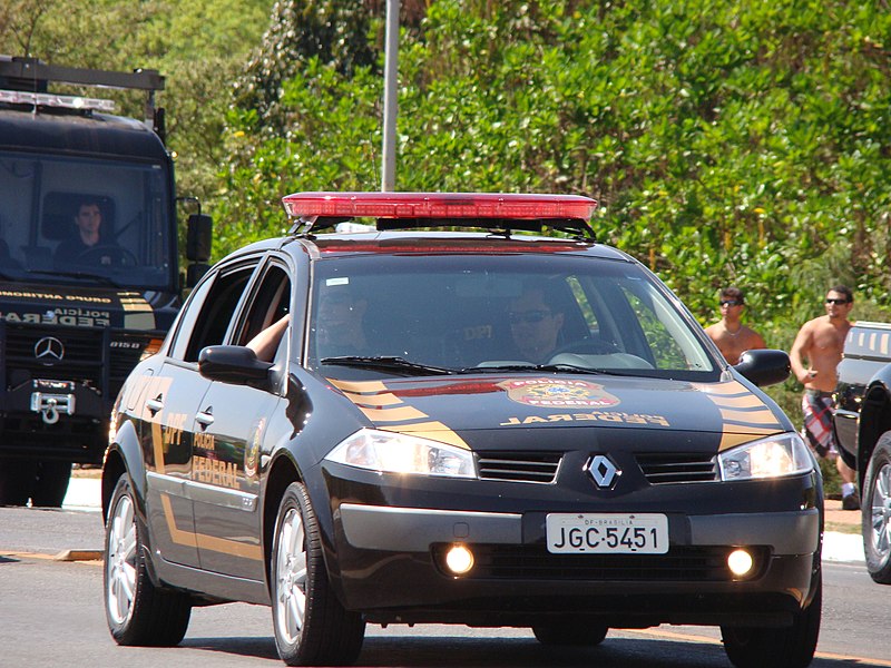 3 dead, 10 missing after building collapse in Brazil - www.lokmattimes.com