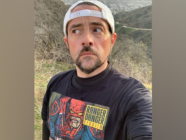 Filmmaker Kevin Smith to develop 'Green Hornet' animated series - www ...
