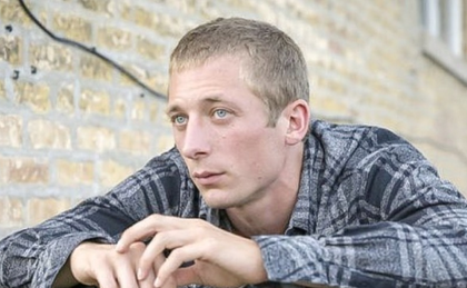 Jeremy Allen White lauds U.K. for prohibiting social media for kids ...