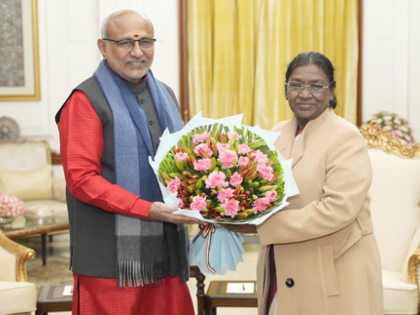 VP, Defence Minister extend birthday wishes to President Murmu - www ...