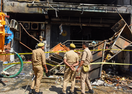 Lucknow fire fallout: Noida administration seals coaching institute ...