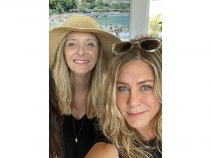 'We don't understand enough about it': Jennifer Aniston, Lisa Kudrow ...