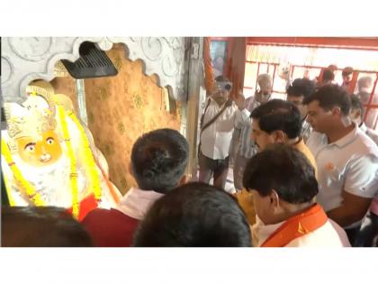 MP CM Yadav offers prayers at Veergarhi Hanuman Temple in Indore - www ...