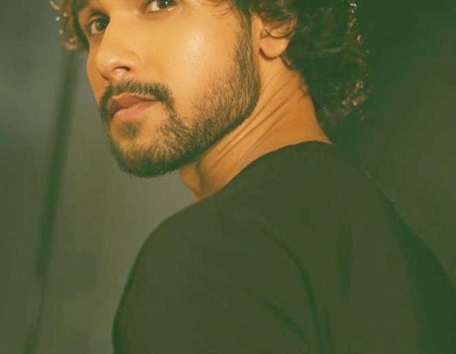 When Dev Aditya of ‘Mann Sundar’ faced the camera for the first time ...