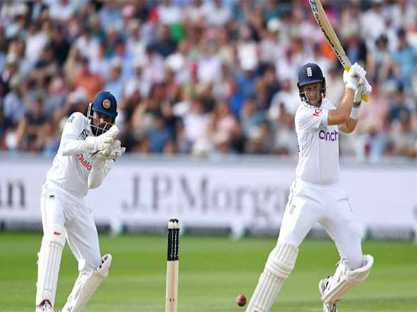 "We are watching a genius": Cook reacts to Root's record-breaking 34th ...