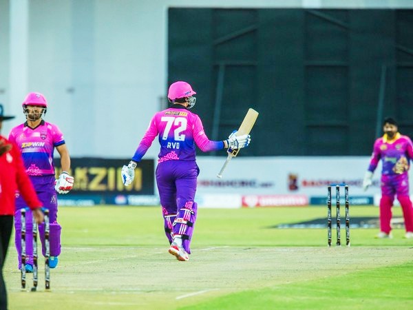 Colin Munro, Rassi van der Dussen, David Willey star on 2nd day of Zim ...