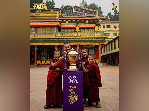 KKR's IPL 2024 Trophy Tour makes historic first visit to Gangtok ...