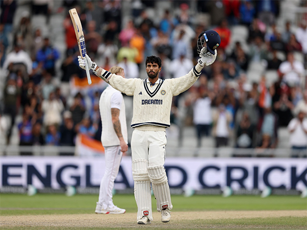 "Giving up chance to score a maiden hundred is not easy...": Ex-England star on Sundar's first ...