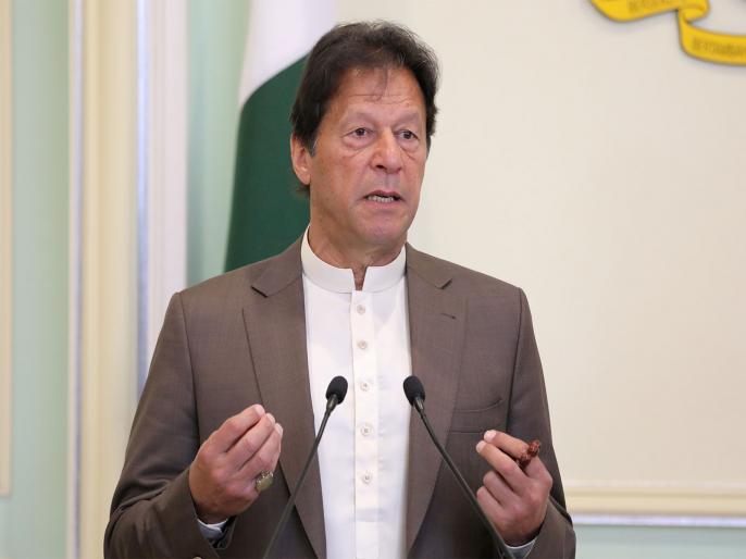 Wasim, Waqar call for Imran Khan's medical care after reports of vision ...