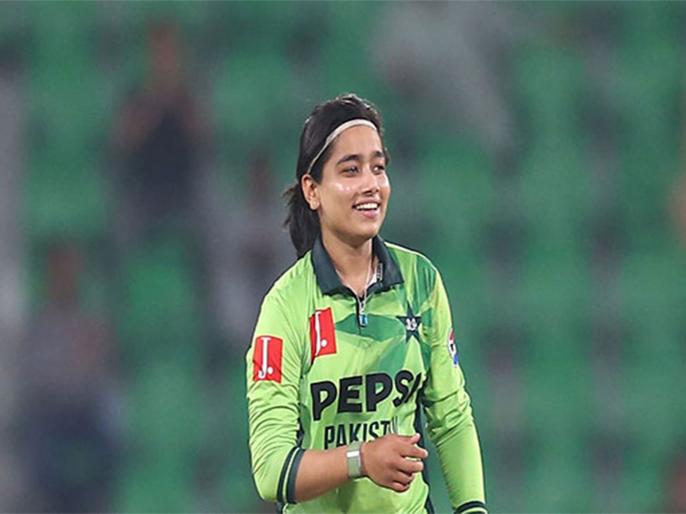 Fatima Sana's record blitz powers Pakistan to clean sweep over Zimbabwe ...