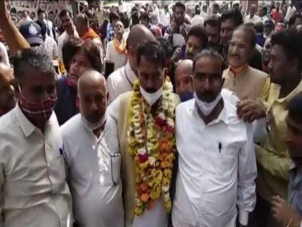 Tulsi Silawat takes out procession after Sanwer win | www.lokmattimes.com