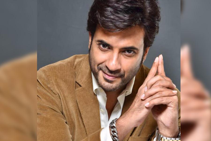 Actor Samrat Mukherjee Arrested: Tollywood Star Held After His Car Hits ...