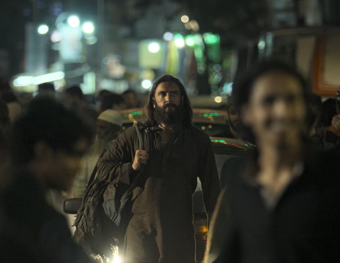 “Best Actor Of the Country For a Reason”: Netizens Hail Ranveer Singh’s First Look From ...