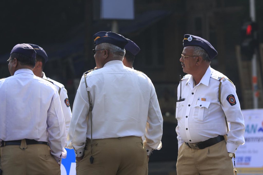 'No road duty in hot conditions', CM Shinde's order for traffic ...