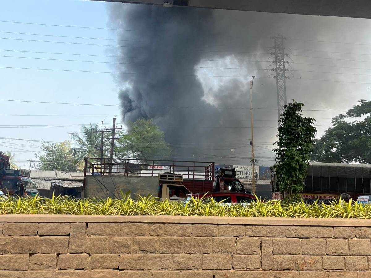 Hyderabad Fire: Massive Blaze Erupts at Scrap Yard Near Aramghar ...