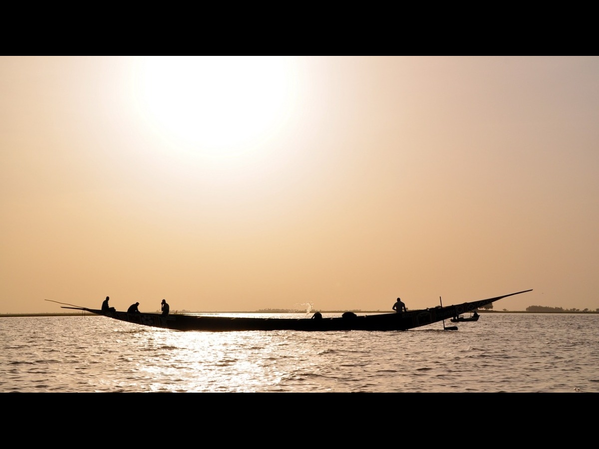 Mumbai Boat Accident: Fishing Boat Sinks After Being Hit by Cargo Ship ...