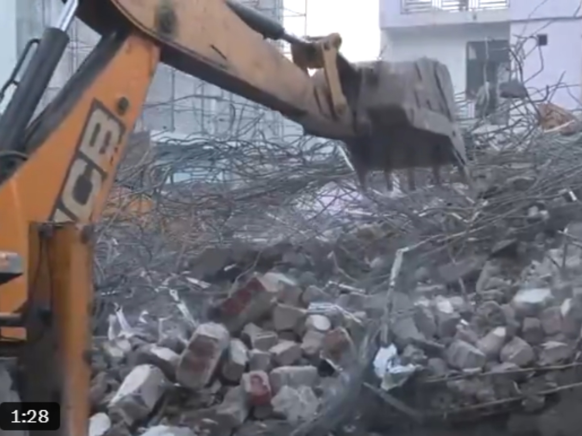 Burari Building Collapse: Two Dead, 12 Rescued After Four-Storey ...