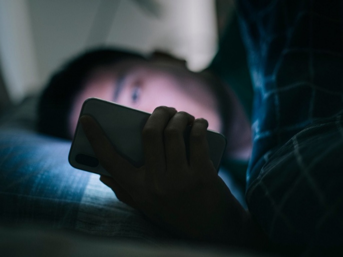 How Much Should Your Screen Time Be? Expert Warns Against Side Effects ...