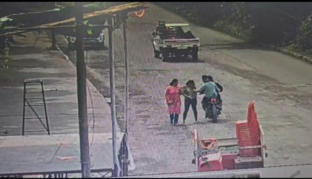 Navi Mumbai: Two Arrested for Snatching Gold Chain from Woman in ...